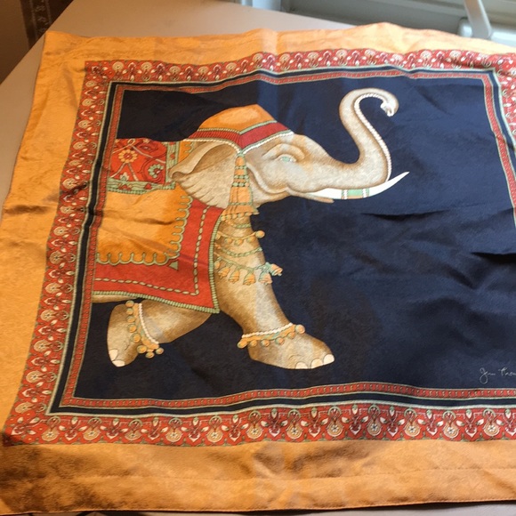 Accents | Nwt Jim Thompson Brand 10 Thai Silk Elephant Print Pillowcase ...